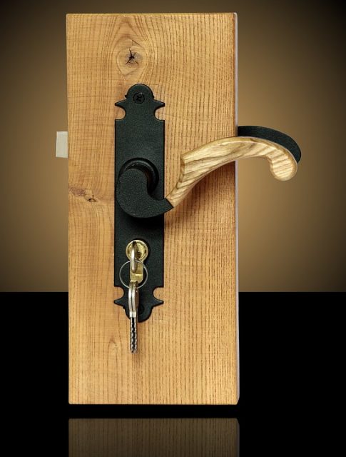 How to improve the security of a wooden door - Action Lock Service